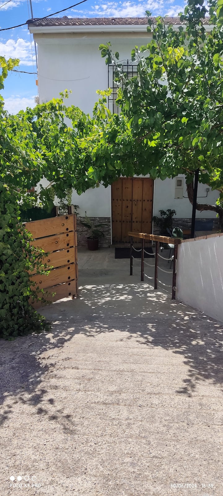 Villa Cuartelillos, Disfrútala. - Alcaudete