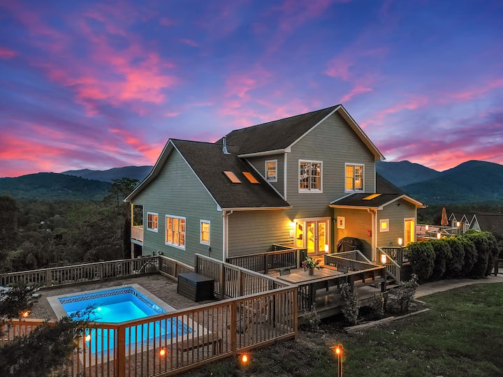 Asheville 7/4 Mansion, Views, Pool, Spa, Gameroom - Asheville, NC