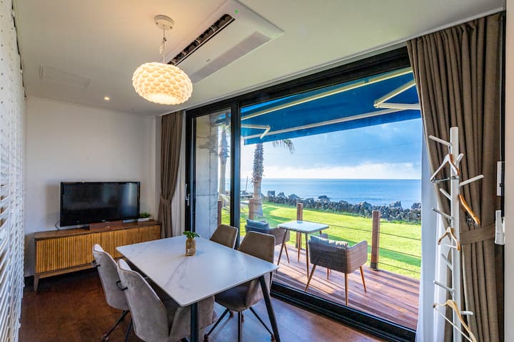 Never Forgettable Ocean, The Villas Ocean Suite - South Korea