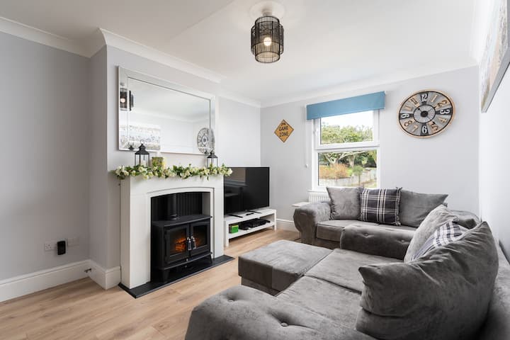 Large House, Sea Views, Parking - Penzance