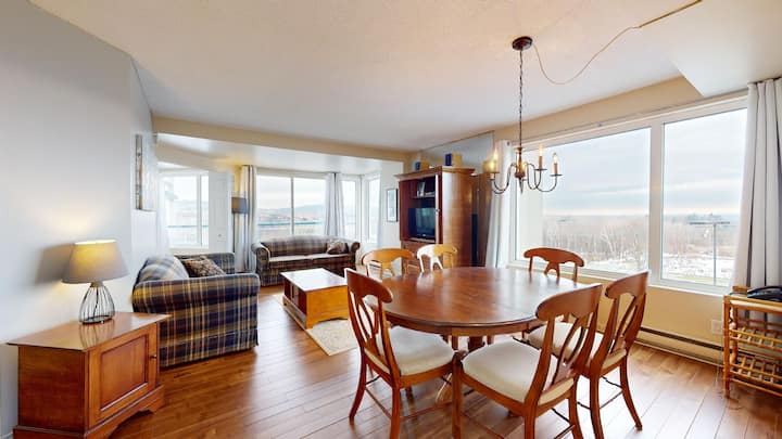 1-410 : Condo - 2 Chambres - 6 Pers. - Beaupré