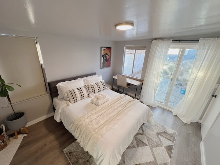 Wisteria Guest Suite With Backyard Access - Oakland, CA