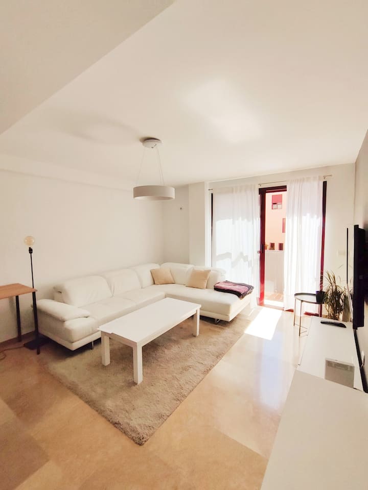 Apartamento Y Parking En Granada, Tico Medina - Granada
