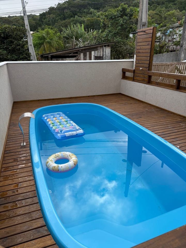 Casa Praia De Zimbros Com Piscina - Pôrto Belo