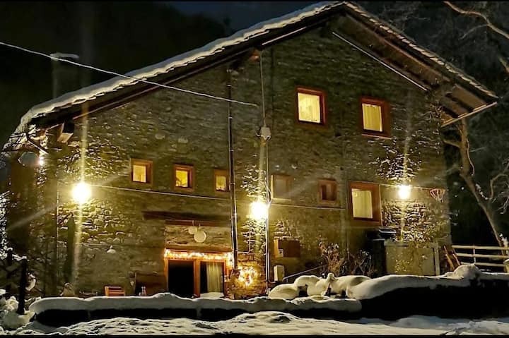 Indipendent Studio In Charming Chalet - Courmayeur