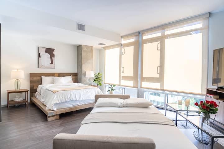 Luxurious Hollywood Dream - Hollywood, CA