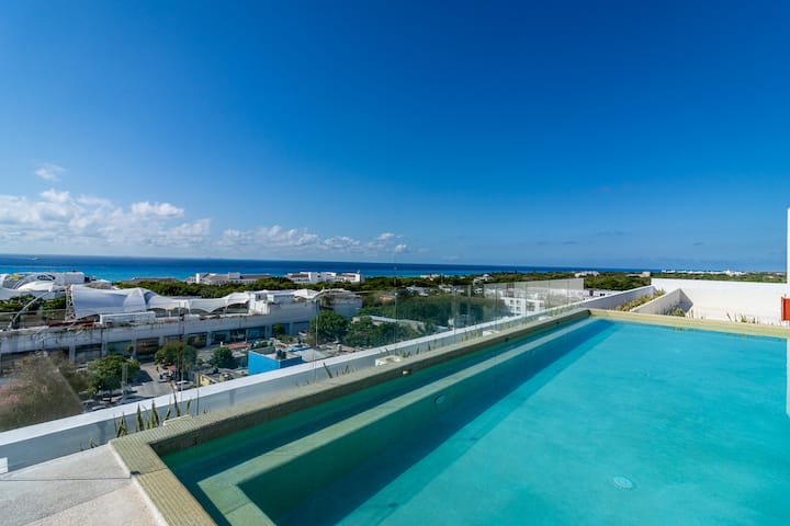 1 Br - Rooftop Pool - Gym - Great Location - 220 - Playa del Carmen