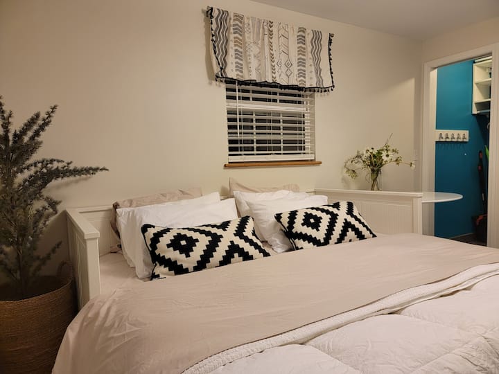 Hawthorne Homestead - Indianapolis, IN