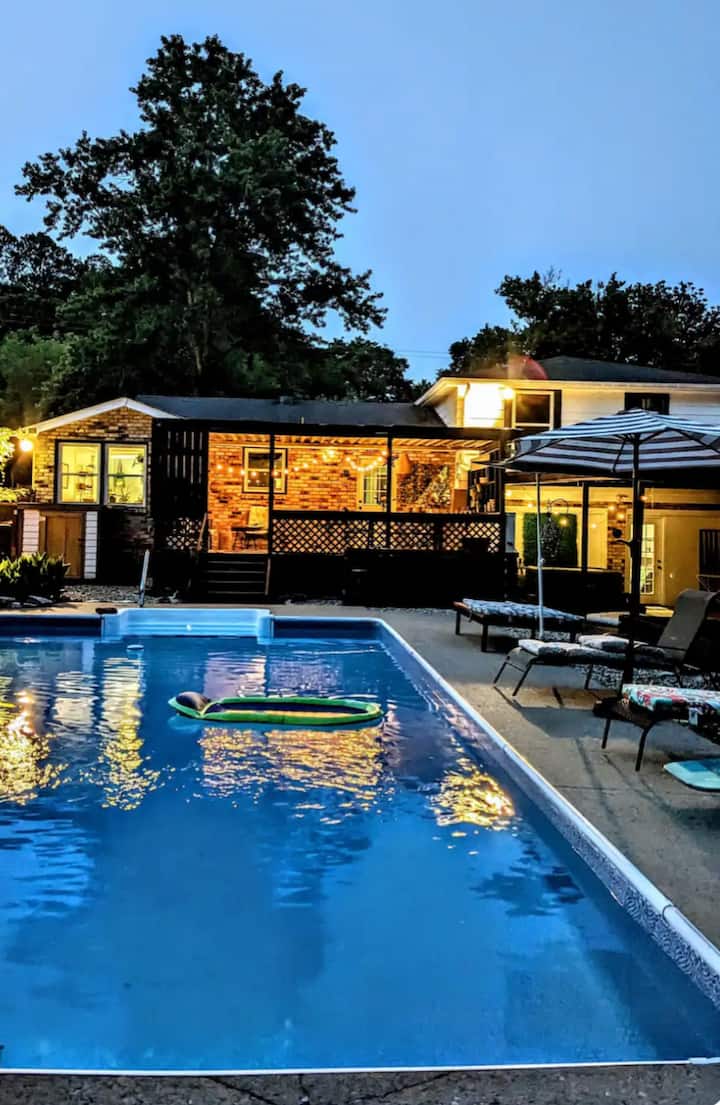 La Villa Nashville. Relaxing Retreat, Private Pool - Nashville, TN