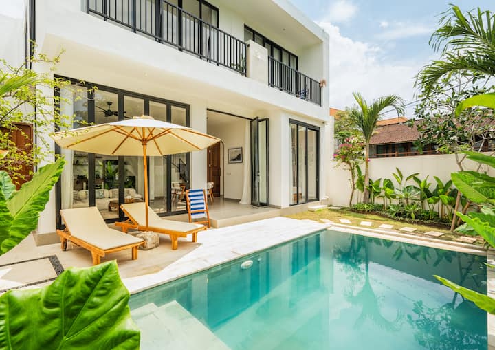 Modern 3 Br Villa In The Heart Of Canggu - Canggu