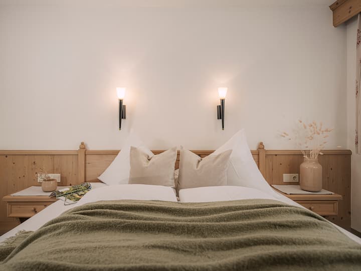 Gästehaus Brückenhof, Doppelzimmer - Mayrhofen