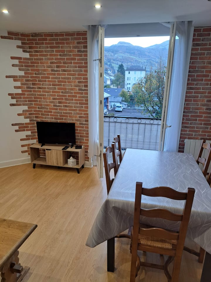 Appartement 80 M² Avec Balcon - La Bourboule