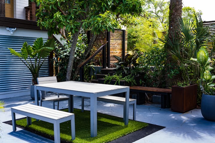 Shares Luxury Loft Apt - New! - Cocoa, FL