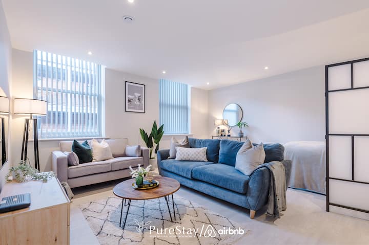 Gorgeous Flat In Central Leeds Sleeps 6 - Leeds