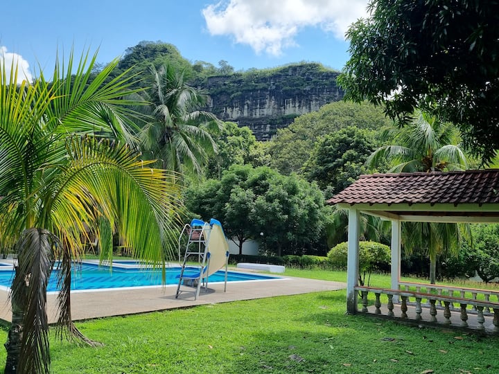 Casa Vacacional/ 3 Habitaciones - Honda