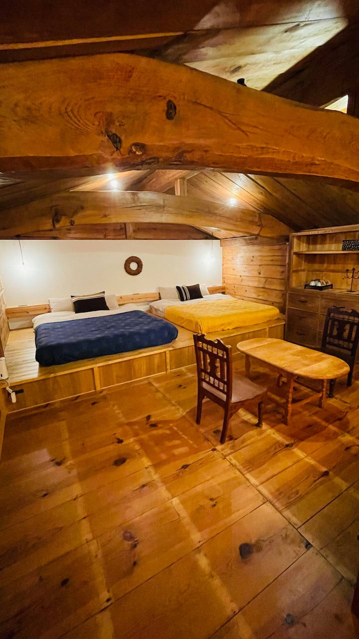 A Luxurious Stay In Japanese Historic Warehous - Saku