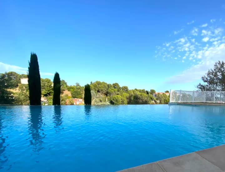 Bel Appart Climatisé, Terrasse, Jolie Vue, Piscine - Aix-en-Provence