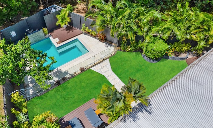 S C A N D I • Spacious Luxury W/heated Pool* - Palm Cove