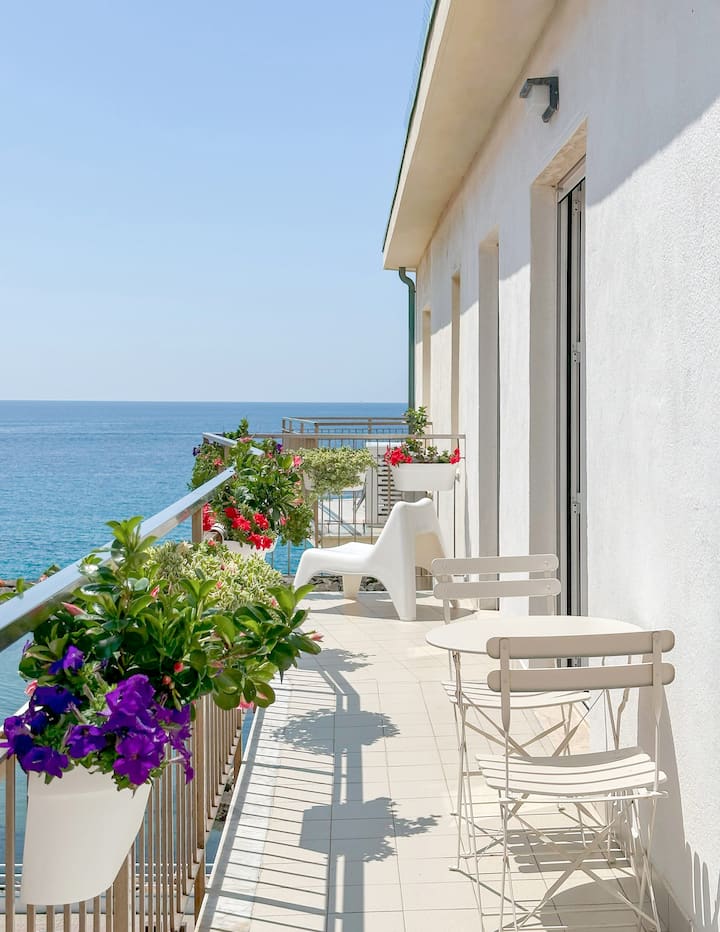 Aquamarine Apartment - Santo Stefano al Mare