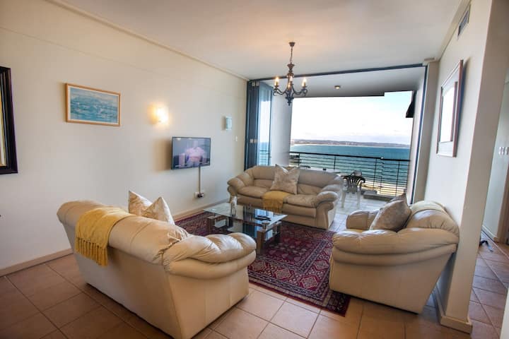 1002 Quayside Stunning Sea View@ Point Water Front - Durban