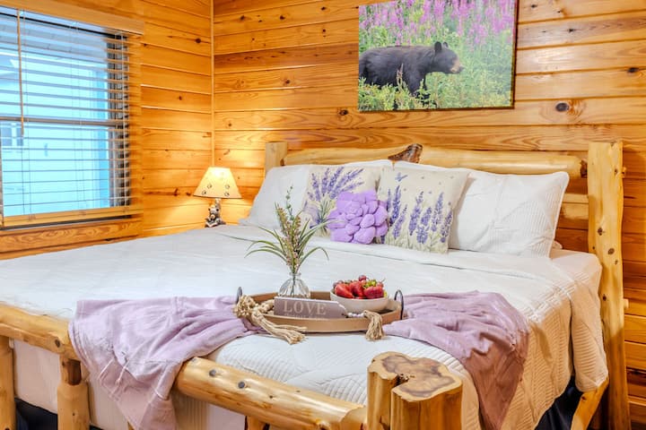 *Mountains Cabin|creek|hot Tub|family|kids Room* - Cosby, TN