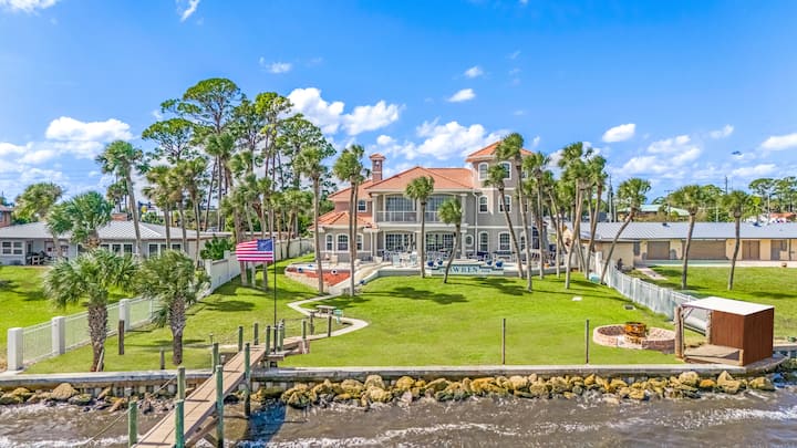 Spacious Waterfront Home - Titusville, FL