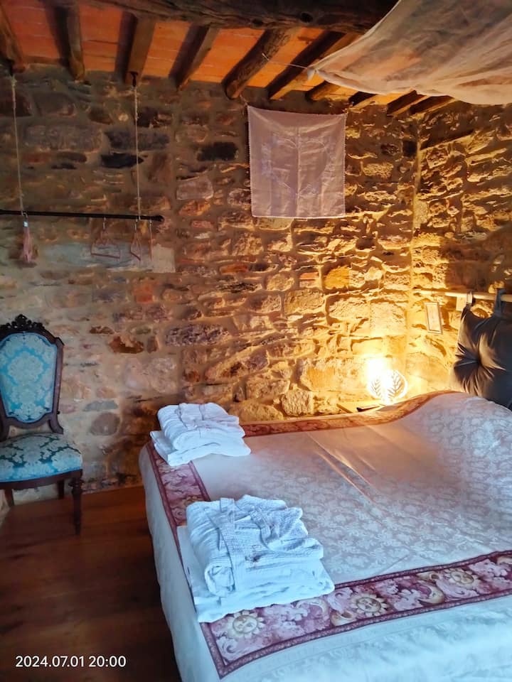 Stanza Di Vina, Presso Castel San Giorgio - Toscane