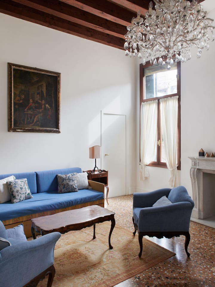 Serliana Apartment In Xiv Century Family Palazzo - Venice