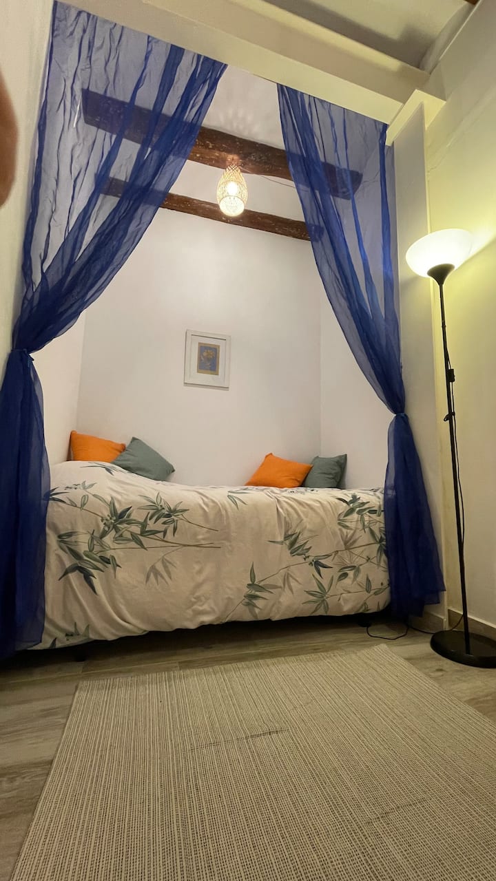 Bright Bedroom Nearby The Beach! - Barcelona
