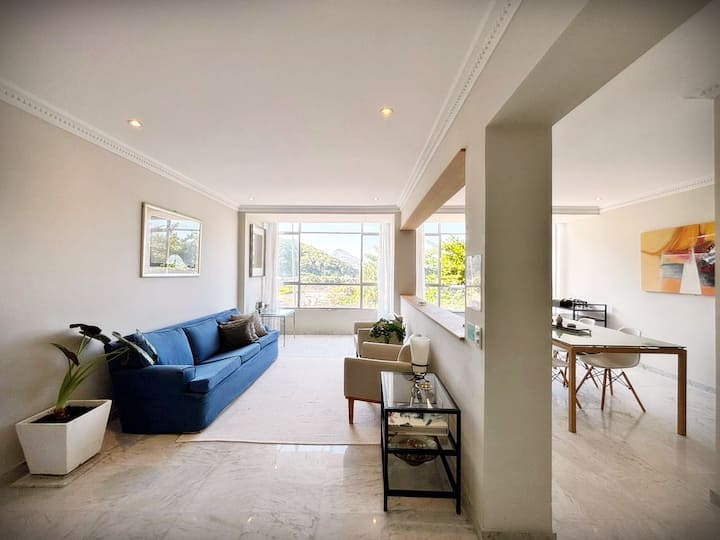 Spacious And Cozy Beachfront Apartment - Rio de Janeiro