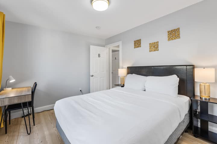 Private Bathroom, Inunit Laundry, Near Supermarket - Cambridge