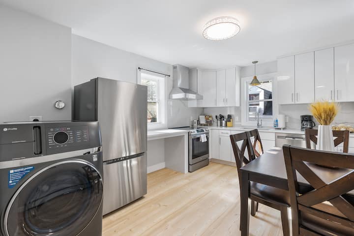 Renovated 2 Bed, 2 Bath & W/d In East Cambridge - Cambridge, MA