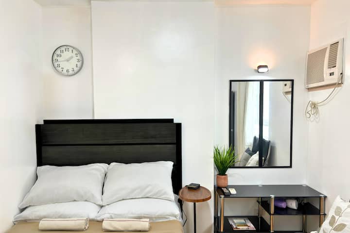 Cebu City Cozy Studio Condo + Fast Wi-fi - Cebú