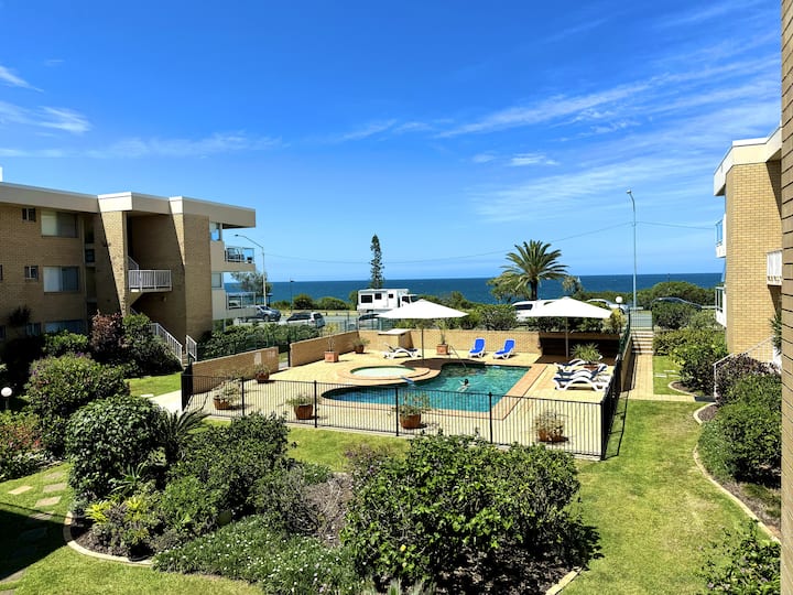 Beachfront Apartment Sunny Coast - Maroochydore