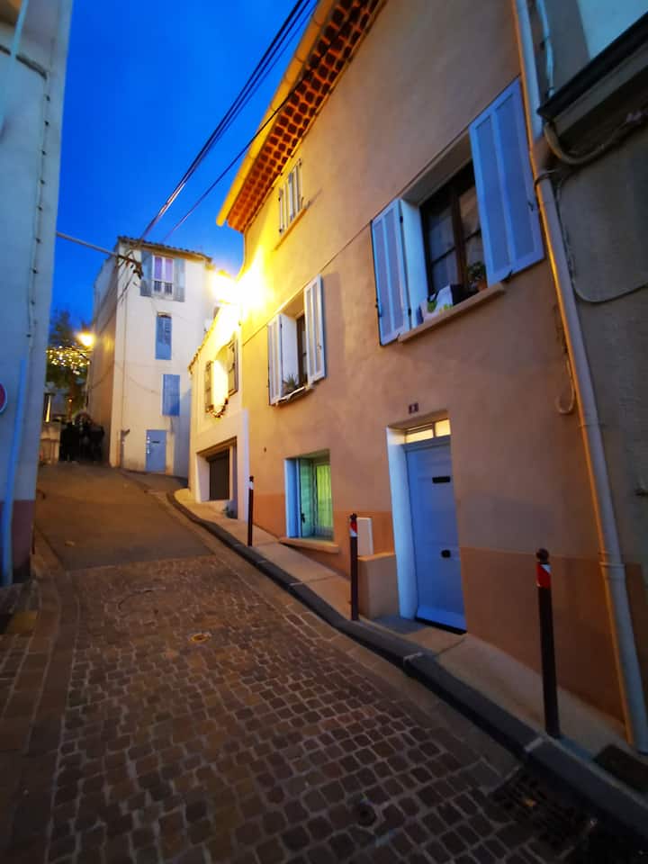 Allauch En Plein Coeur Du Village, Calme Et Charme - Allauch