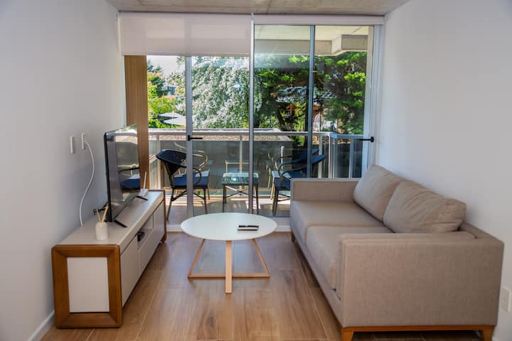 2 Dormitorios · Playroom Piscina · Punta Del Este - Uruguay