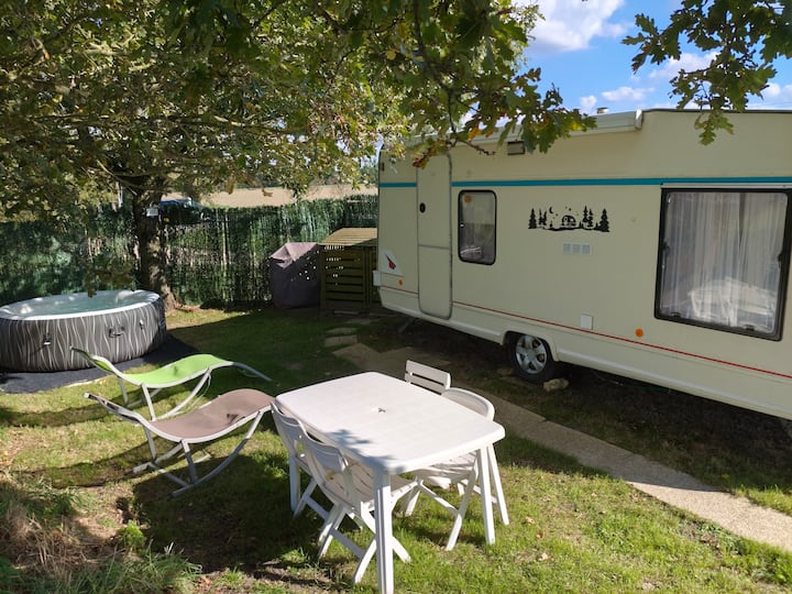 Caravane Avec Spa Privatif En Campagne. - Saint-Christophe-du-Ligneron