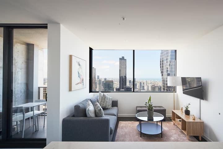 City Lights & Manhattan Heights—a Gem In Melbourne - Melbourne