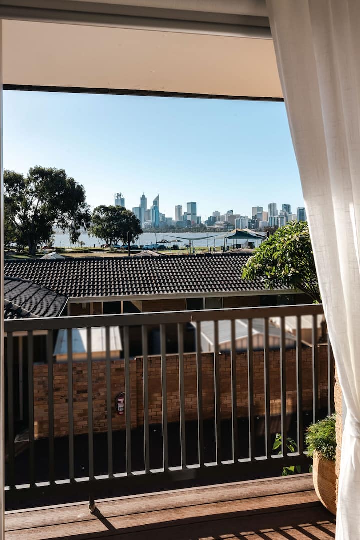 Ultlmate River + City Views - Cosy Serenity - Perth Zoo