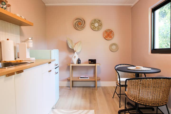 Quiet Private, Free Parking, Central Miami - Miami, FL