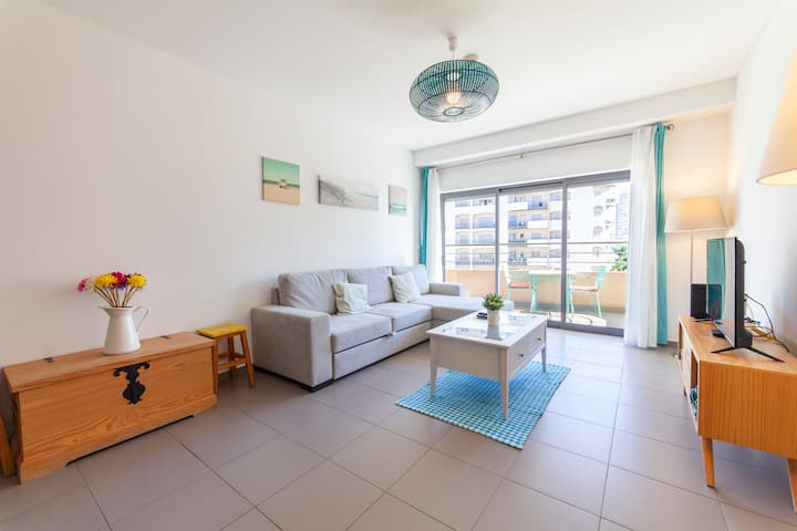 6min Walk To Beach W/pool / Balcony /Tennis/bbq/ac - Portimão