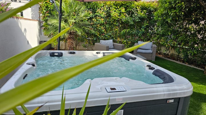Villa Zara Trogir With Jacuzzi - Trogir