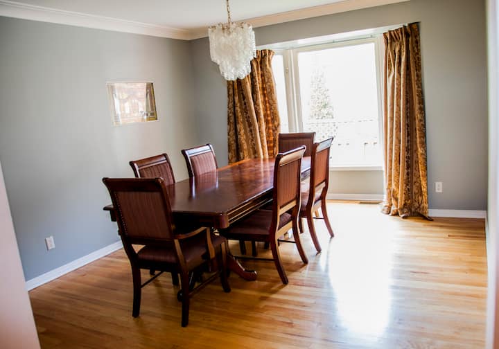 Beautiful & Spacious Home - Ottawa