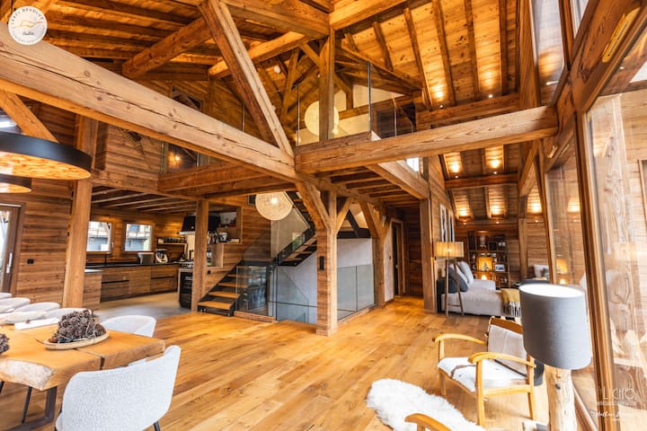 Chalet De 300m² De 18 Couchages - La Joue du Loup