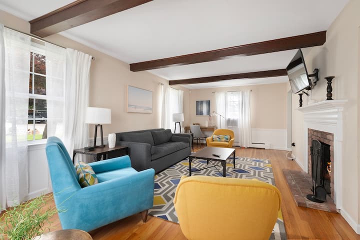 4br Near Newport, Beaches & Navy Base - Newport, RI