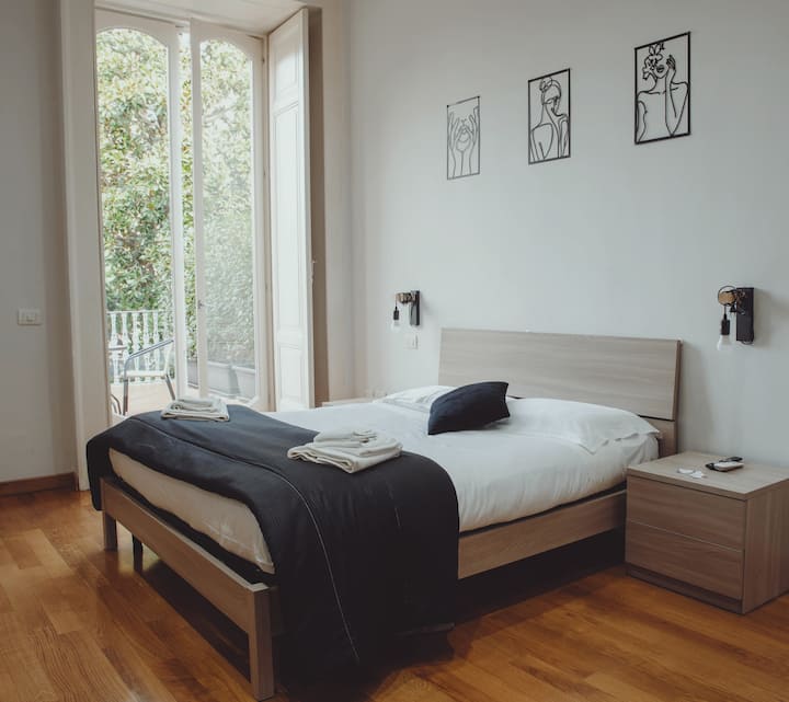 Camera Matrimoniale Con Cucina E Bagno Privati - Caserta