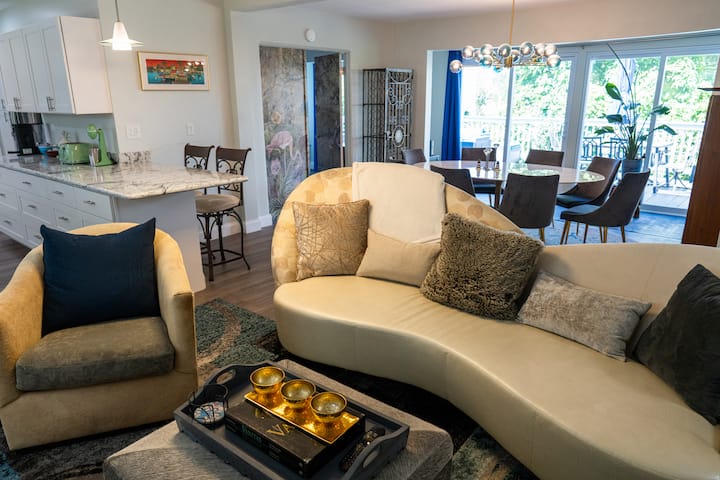 3 Bedroom Casa Azul In Historic Northwood Hills - West Palm Beach, FL