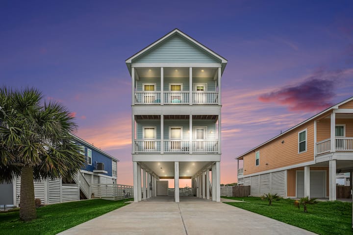 Brand New 4/3.5 W/ Heated Pool And Water Views - Galveston