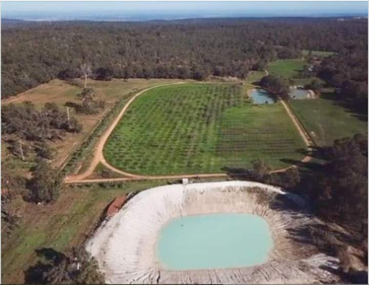 The Coolroom Farm Retreat -Relax & Explore Nature - Mundaring