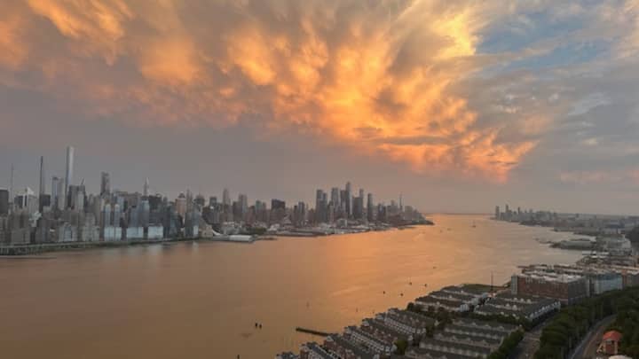 Stunning Skyline - 20 Min To Times Square - Astoria - Queens NY